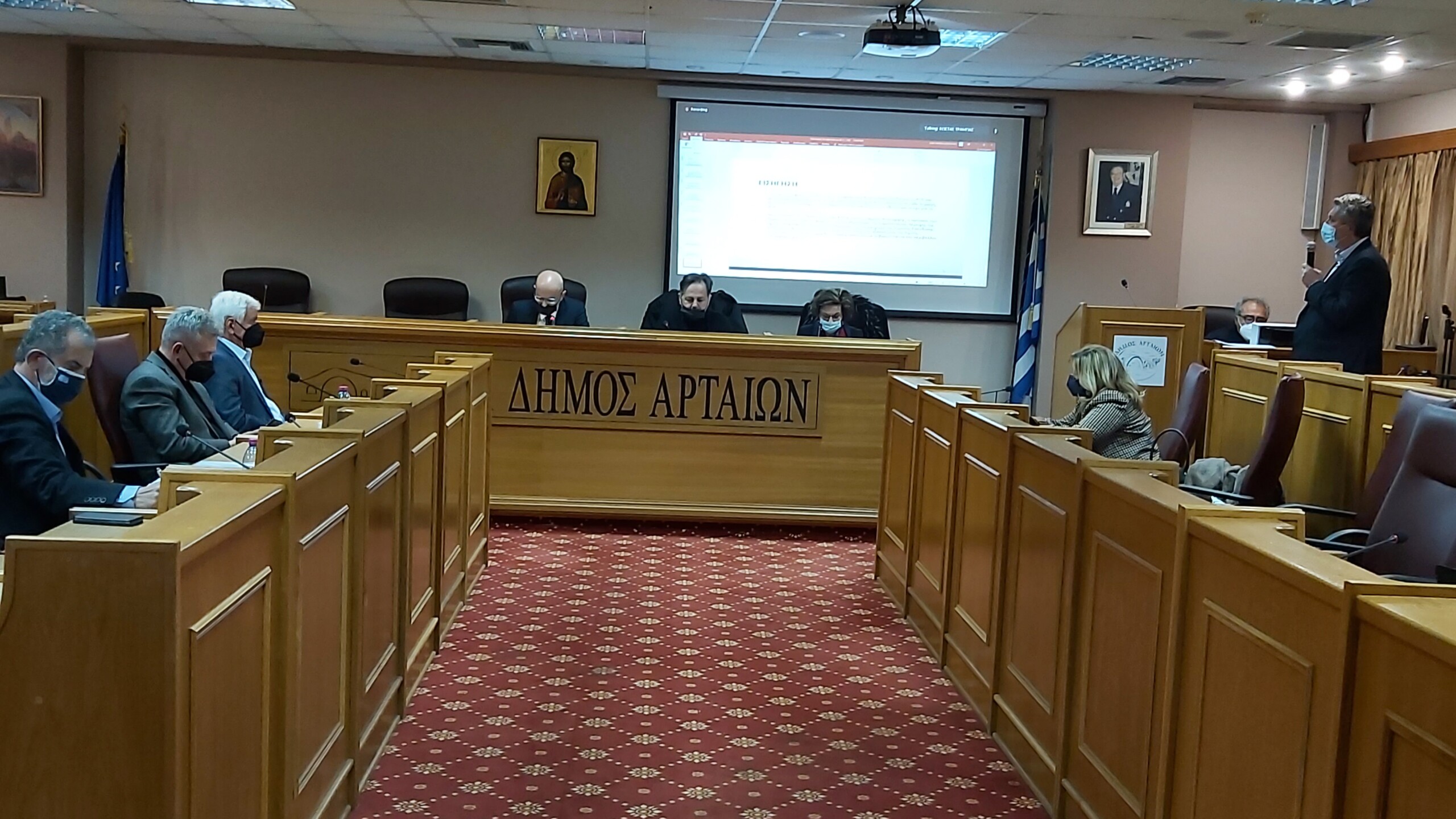 Σύσσωμοι οι φορείς κατά της εγκατάστασης πλωτών φωτοβολταϊκών στη Λίμνη ...