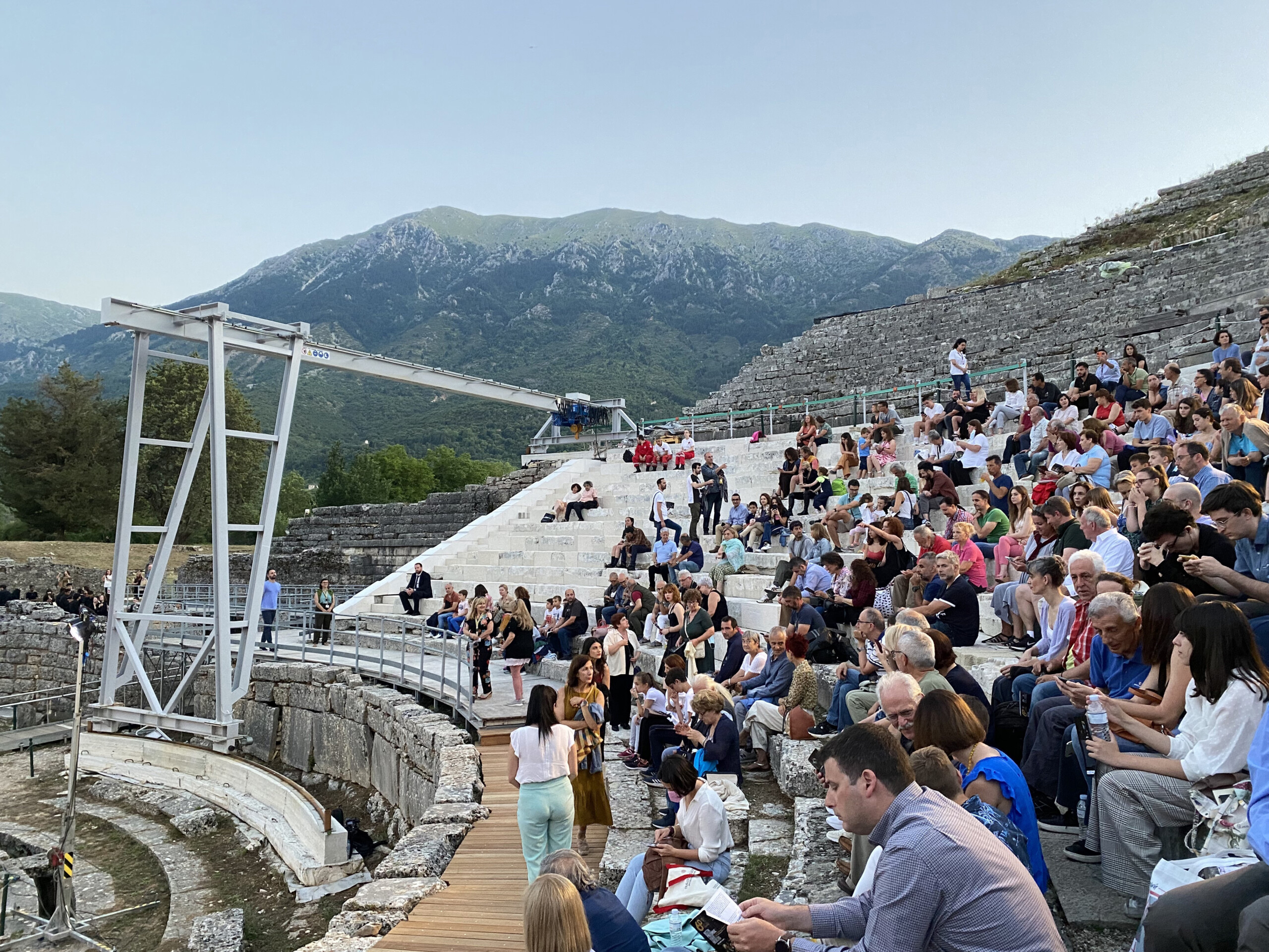 «Το Αρχαίο Θέατρο βγήκε από την Εντατική» - EPIRUS Online