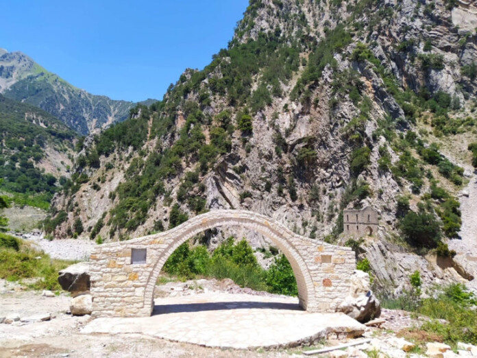 Κεντρικό αίτημα η αναστήλωση της Γέφυρας Κοράκου - EPIRUS Online