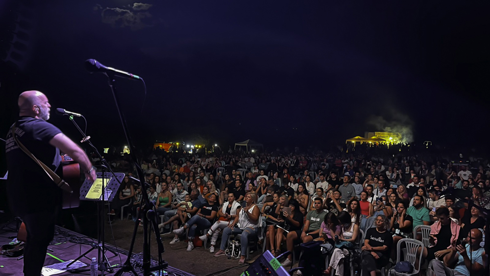 Zaravina Festival: Μάγεψαν το κοινό οι Πυξ-Λαξ και ο Δημ. Υφαντής ...