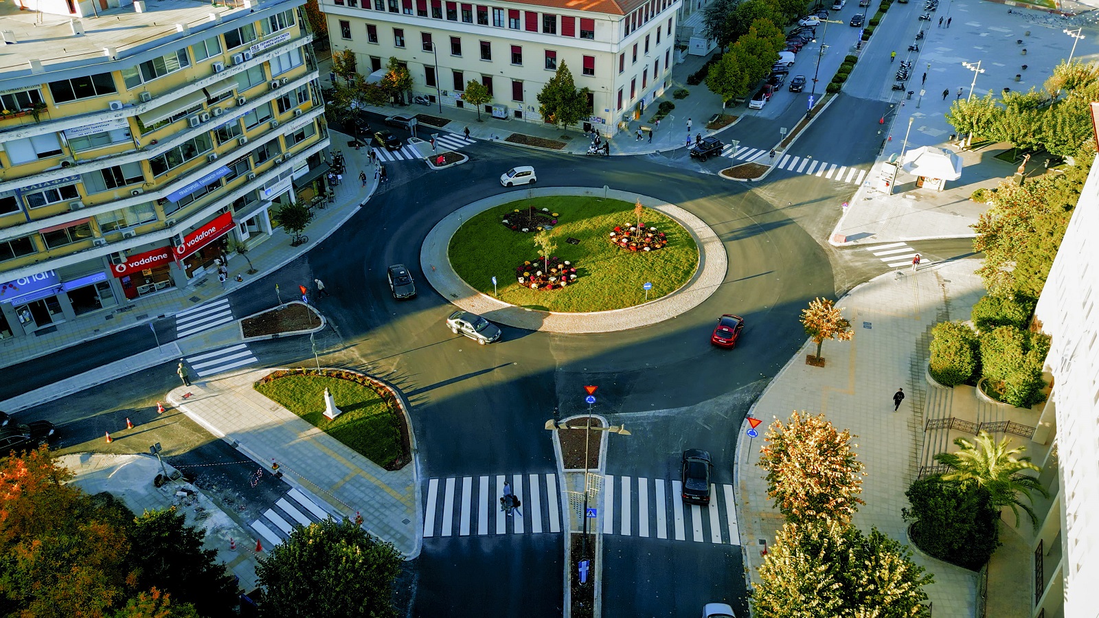 Αλλάζει η σήμανση σε όλους τους κυκλικούς κόμβους - EPIRUS Online