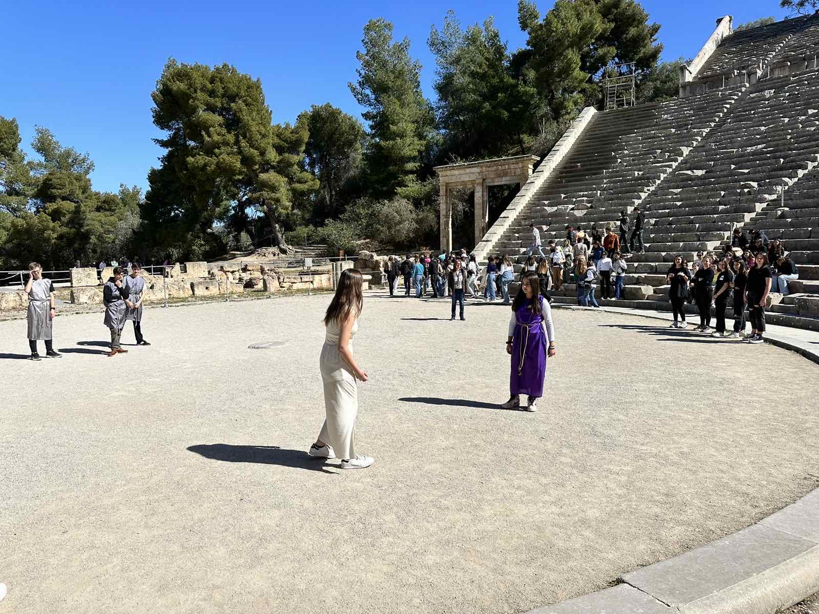 Τα Δωδωναία Εκπαιδευτήρια στην Επίδαυρο με «Αντιγόνη» - EPIRUS Online