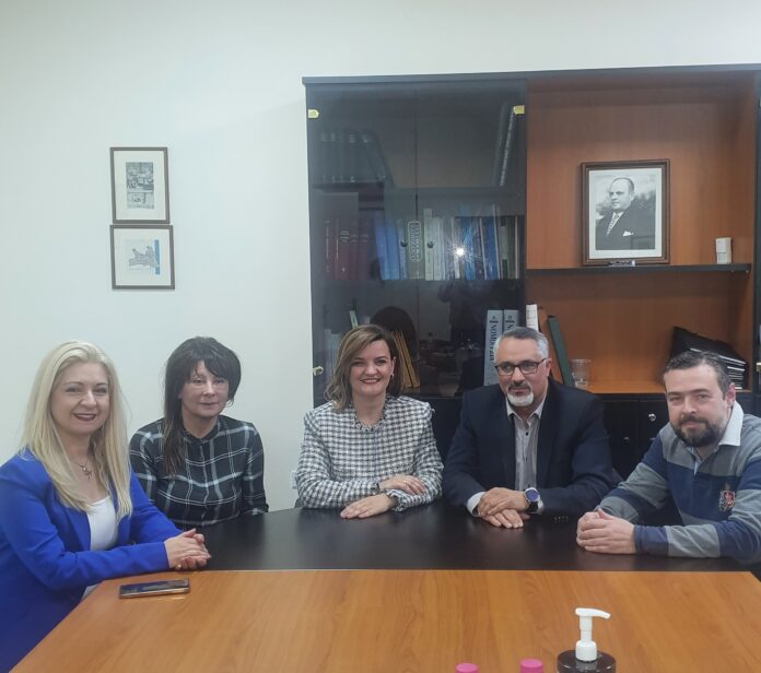 Επίσκεψη της Μαρίας Κεφάλα στα νοσοκομεία των Ιωαννίνων - EPIRUS Online