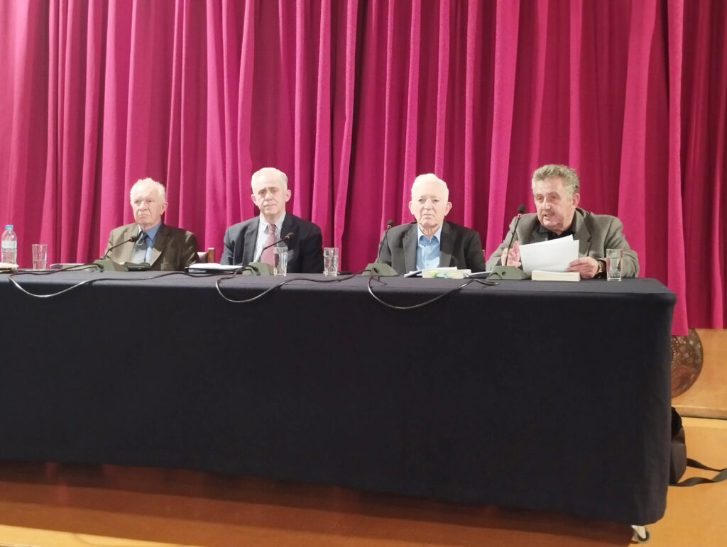 Παρουσιάστηκε το βιβλίο του Γιώργου Καραμπελιά - EPIRUS Online