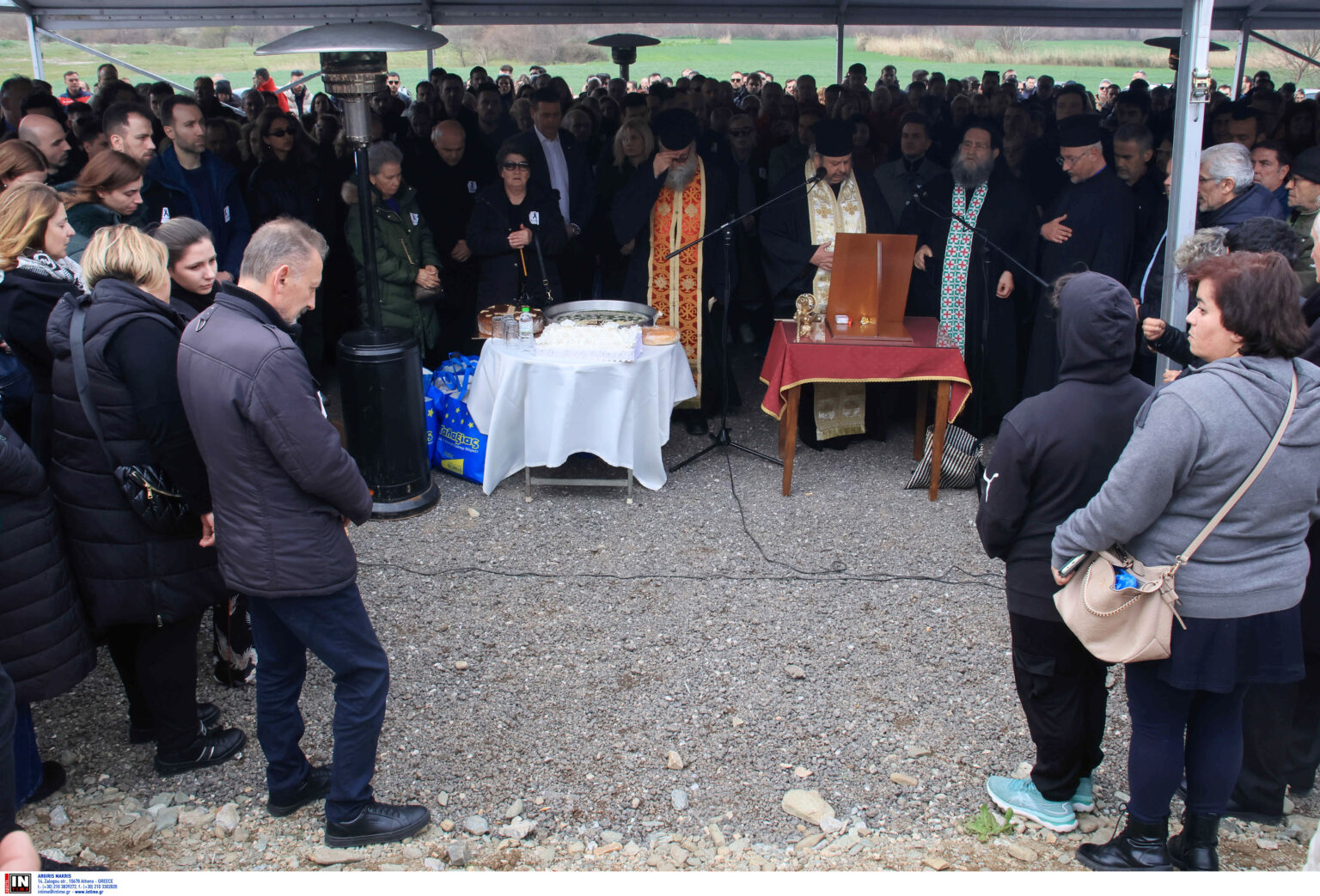 Βαθιά οδύνη στο ετήσιο μνημόσυνο για τα θύματα στα Τέμπη - EPIRUS Online