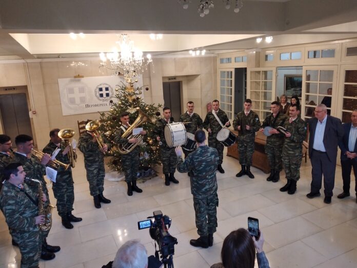 Τα κάλαντα της Πρωτοχρονιάς στην Περιφέρεια Ηπείρου - EPIRUS Online